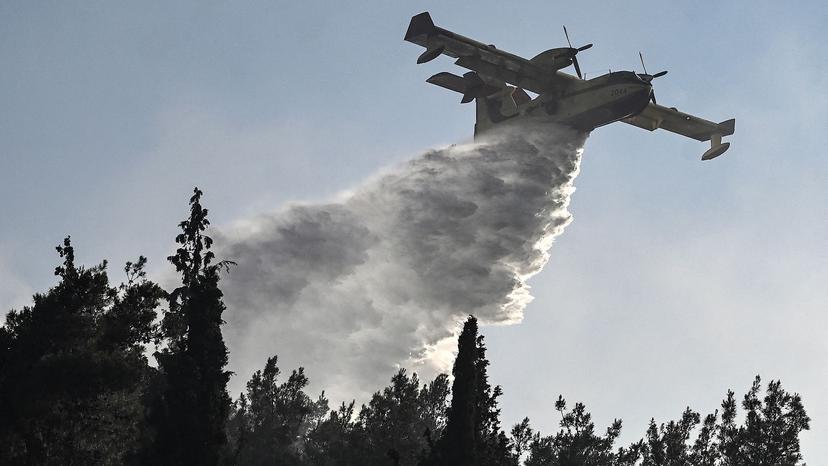 Verity - Greek Wildfires Kill 2, Trigger Evacuations